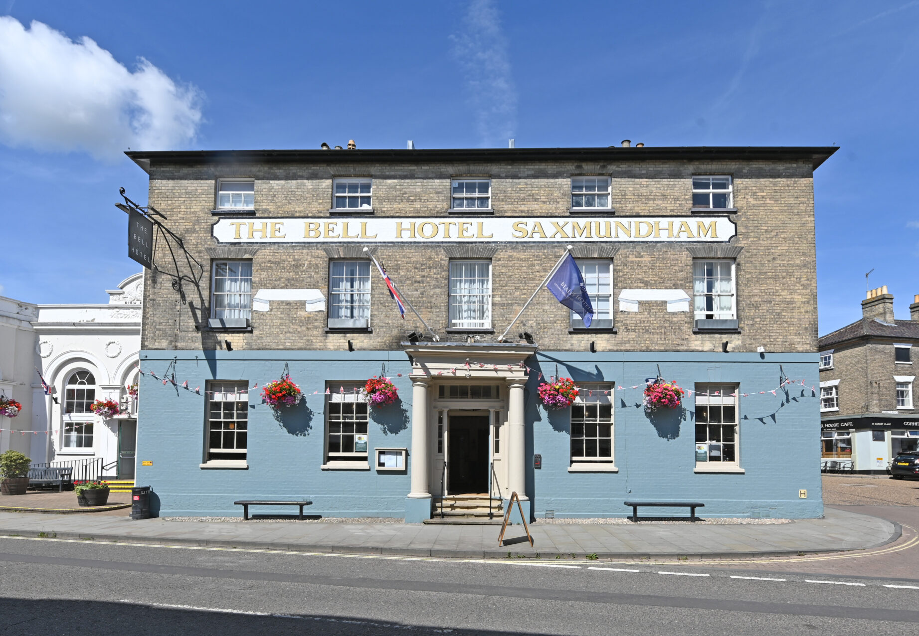 The Bell Hotel celebrates prestigious 2024 Traveller Review Award - The ...